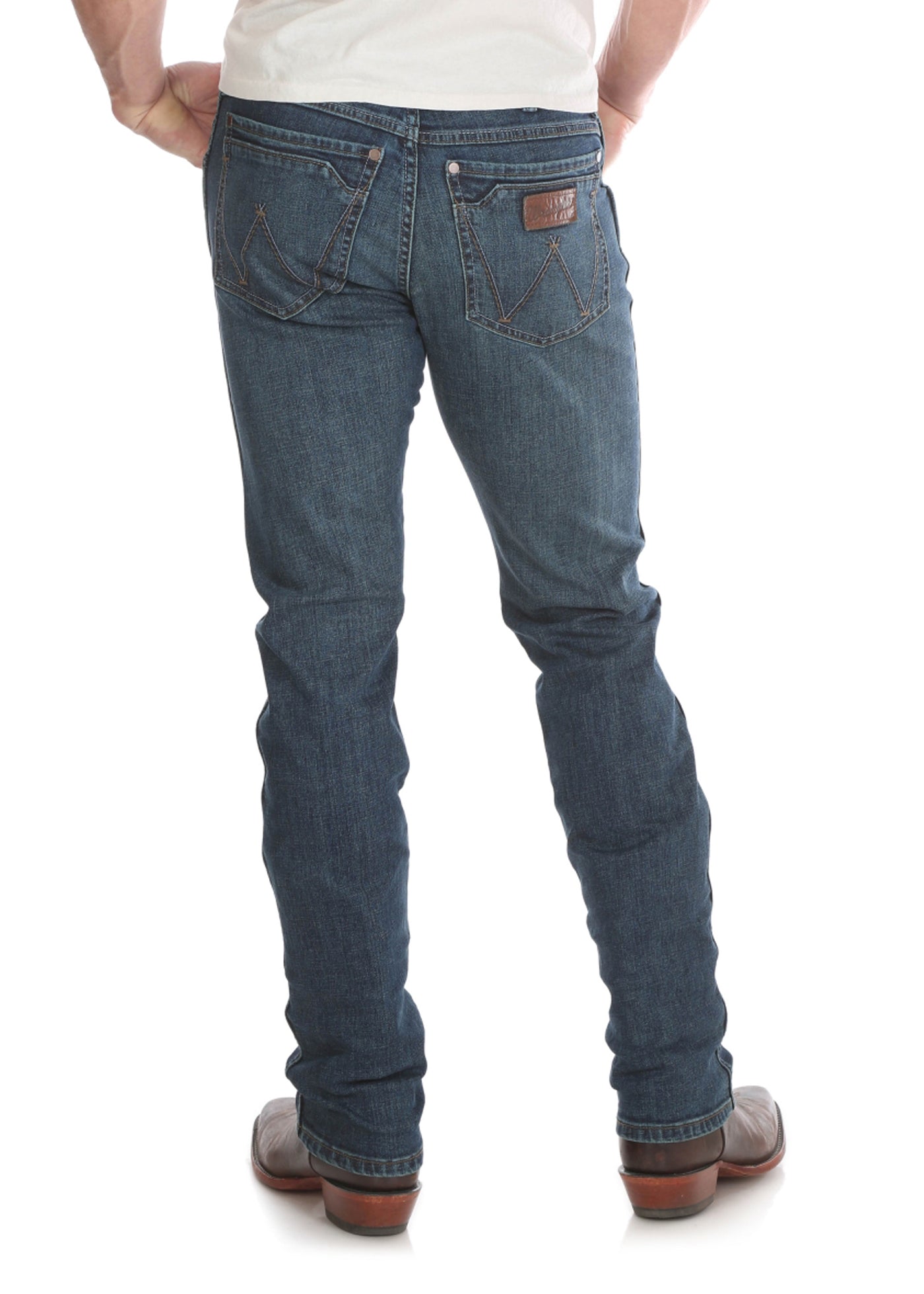 Wrangler | Retro® Slim Fit | Straight Jean | Portland